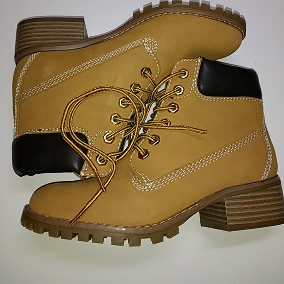 Report Signature | Shoes | Report Abby Boots | Poshmark